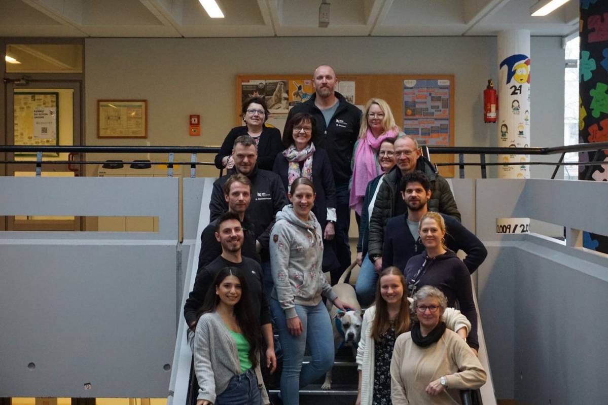 Anne Schulte mit ihrem Hund Butch verabschiedet | BBS Technik Cloppenburg