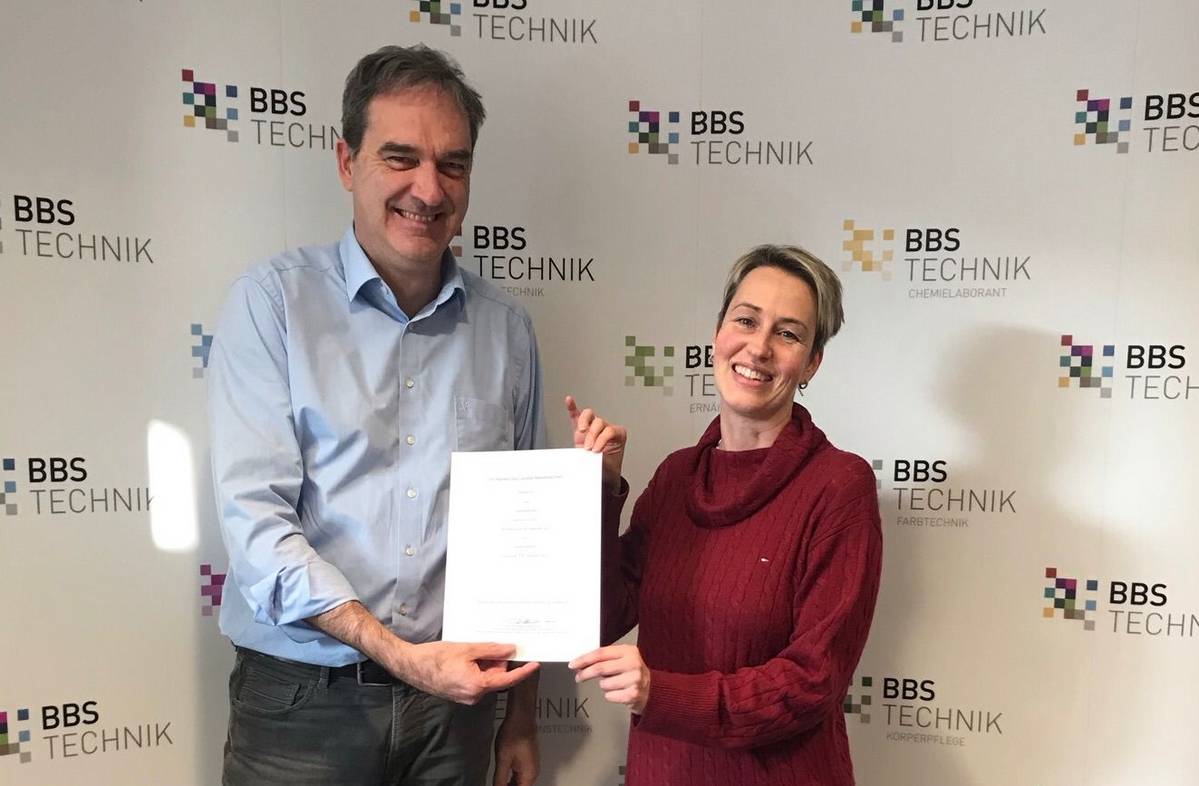 Simone Siemer befördert | BBS Technik Cloppenburg